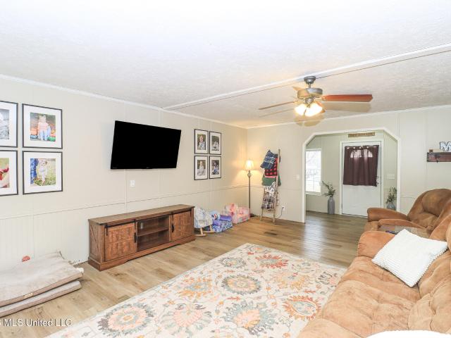 2155 Mississippi 43