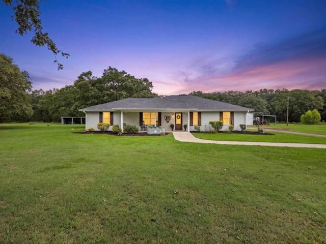 2155 NE County Road 2200, Mount Vernon, TX 75487