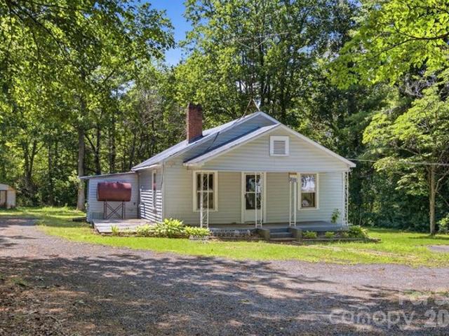 2155 PA Jolly Ln, Granite Falls, NC 28630