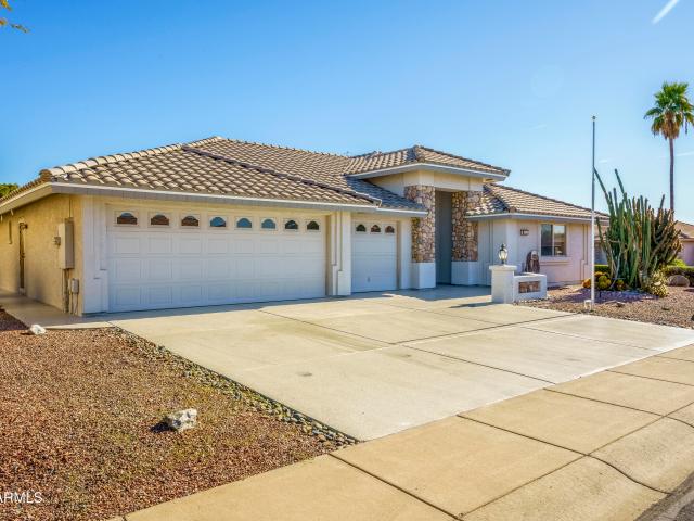 2155 S Lindenwood, Mesa, AZ 85209 | MLS #6951 | Compass