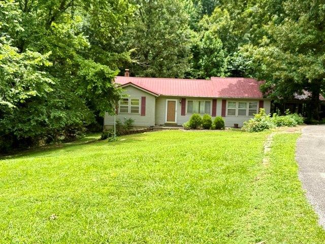 2155 Spring Hill Rd, Paris, TN 38242