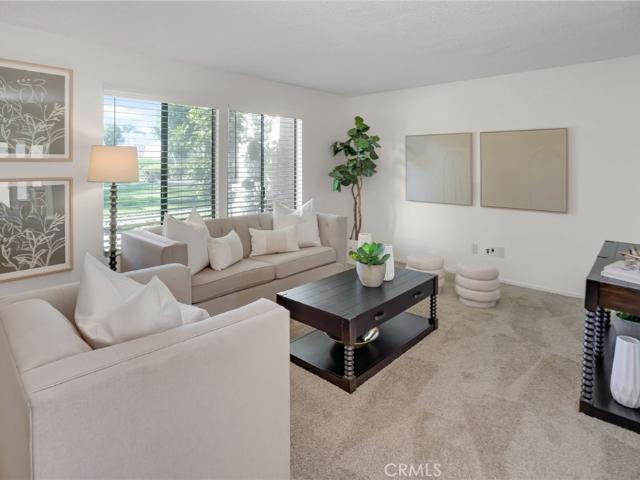 2155 W Banbury Circle