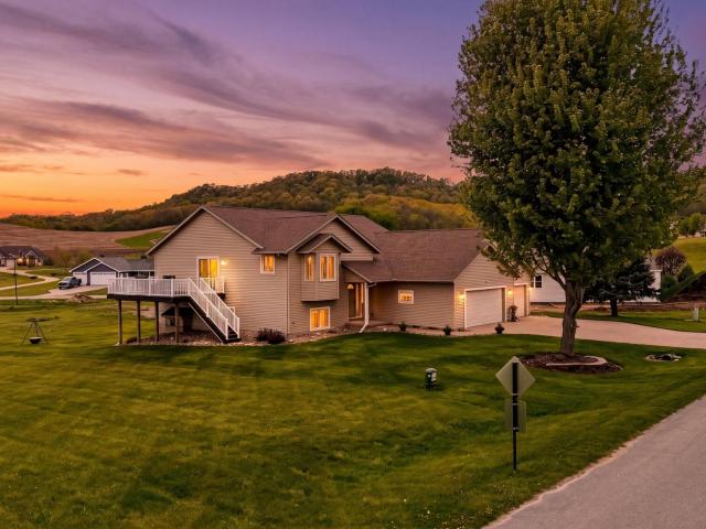 21563 Wolfe Run Ln