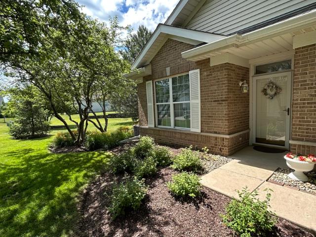 21561 Wolf Lake Court