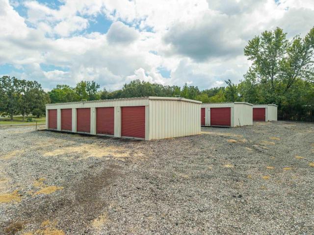 21565 HWY 51