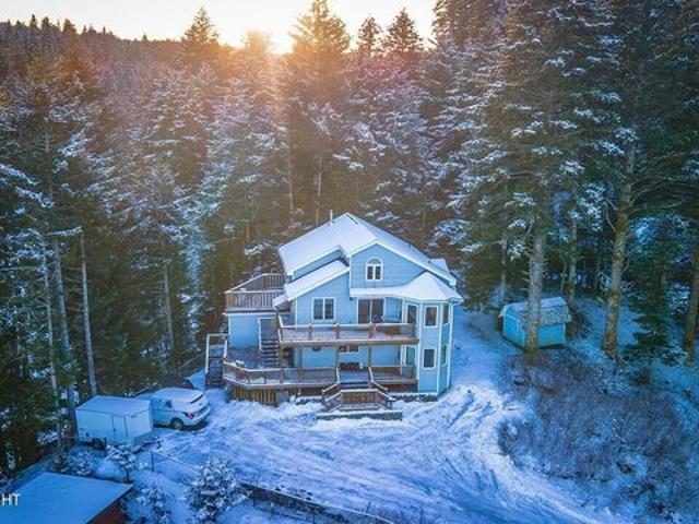 2156 Monashka Way, Kodiak, AK 99615