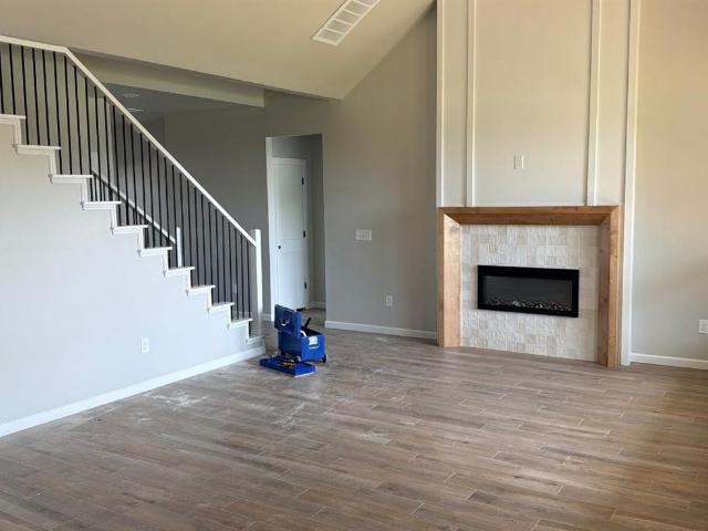 2156 Josslyn Place