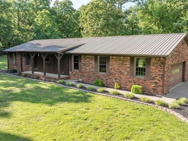 2156 Poor Farm Rd, Murray, KY 42071