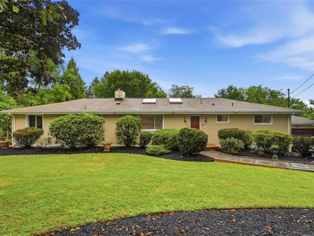 2156 Reis Run Rd, Pittsburgh, PA 15237