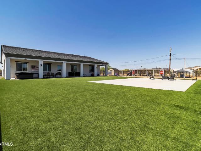 2156 W IVAR Road