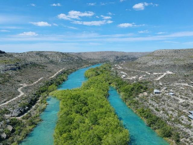 2157 Blue Sage Rd E, Del Rio, TX 78840