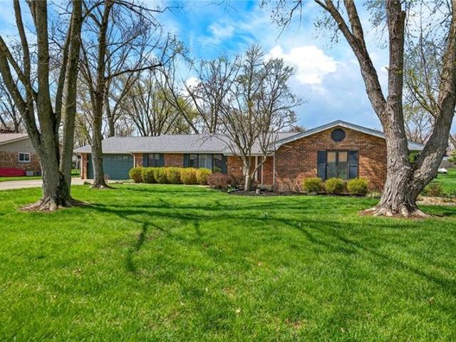 2157 Crystal Marie Dr, Beavercreek, OH 45431