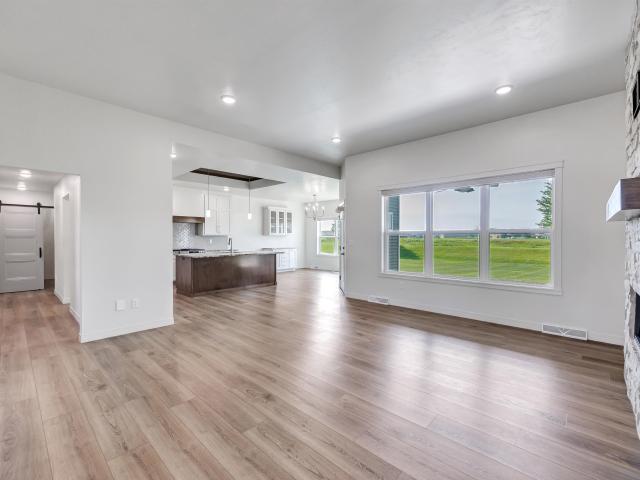 2157 fox point circle