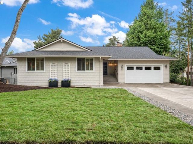 2157 Wembley Pl, Lake Oswego, OR 97034