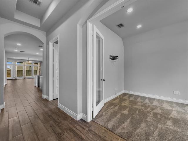 2157 Winsbury Way