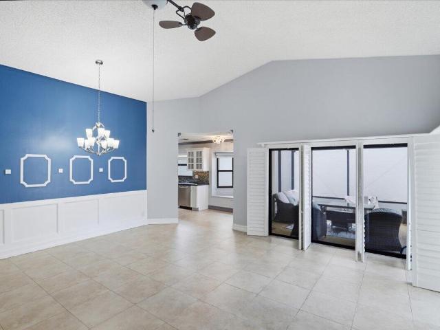 21583 Villa Nova Dr, Boca Raton, FL 33433 | MLS #B26040