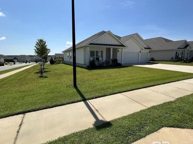 21580 Burney Rd, Fairhope, AL 36532
