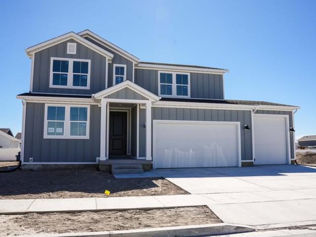 2158 E Granite Ln, Eagle Mountain, UT 84005