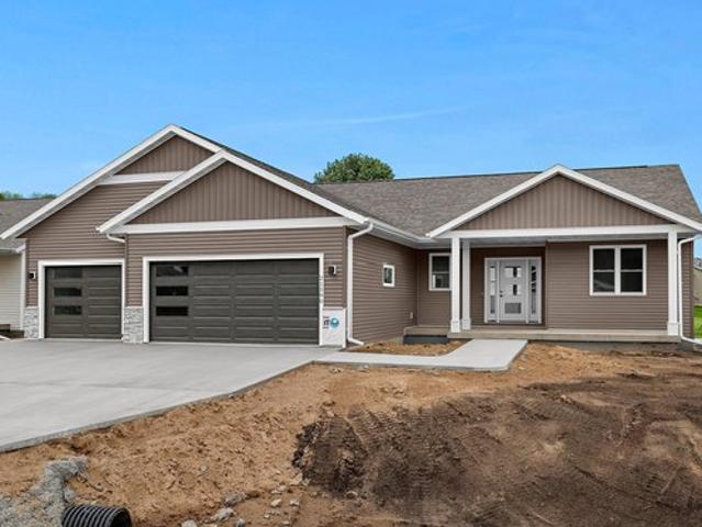 21590 Somerset Downs Ln, Galesville, WI 54630