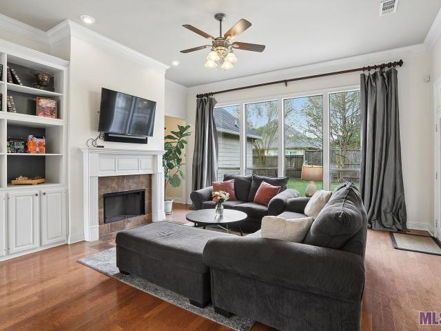 2159 Hillstone Dr, Baton Rouge, LA 70810 | MLS #BR2026005 | Compass