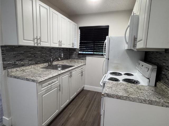 2150 Madison St, Unit 8, Hollywood, FL 33020 | Compass