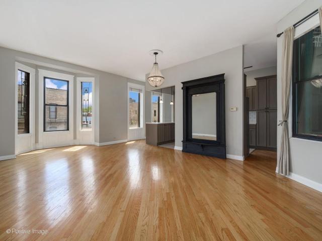 2150 N Clifton Avenue # 3