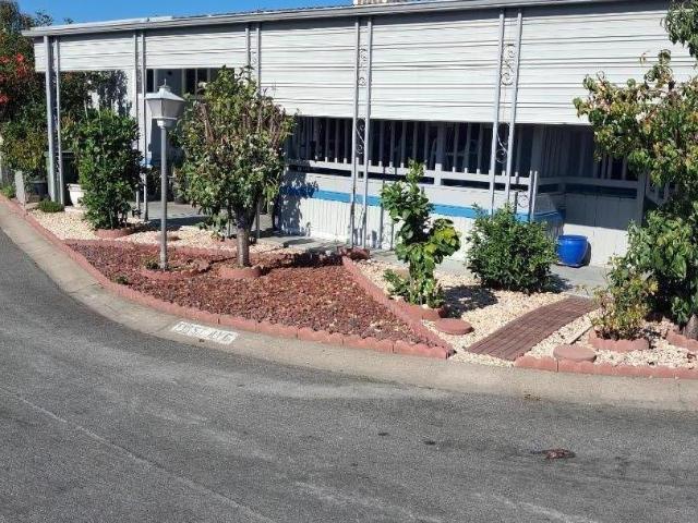 2150 Almaden Road 18