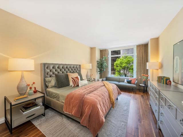 2150 Broadway, Unit 4A