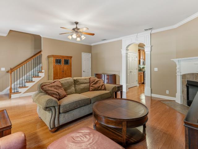 2150 Cason Ln