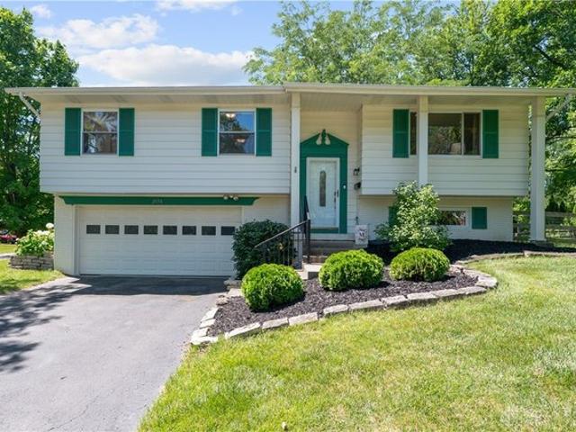 2150 Delvue Dr, Miamisburg, OH 45459