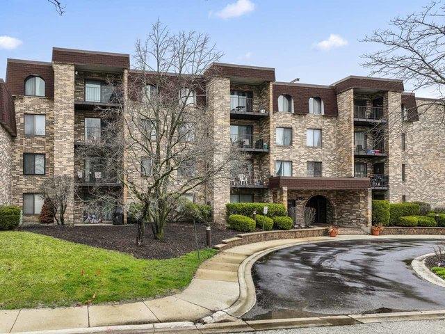 2150 Valencia Dr Apt 314A, Northbrook, IL 60062