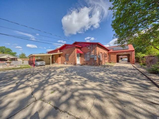 2150 W Summit Ave, San Antonio, TX 78201