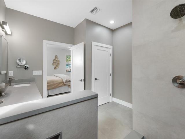 2150 43rd Ter N, St. Petersburg, FL 33714 | MLS #TB8475