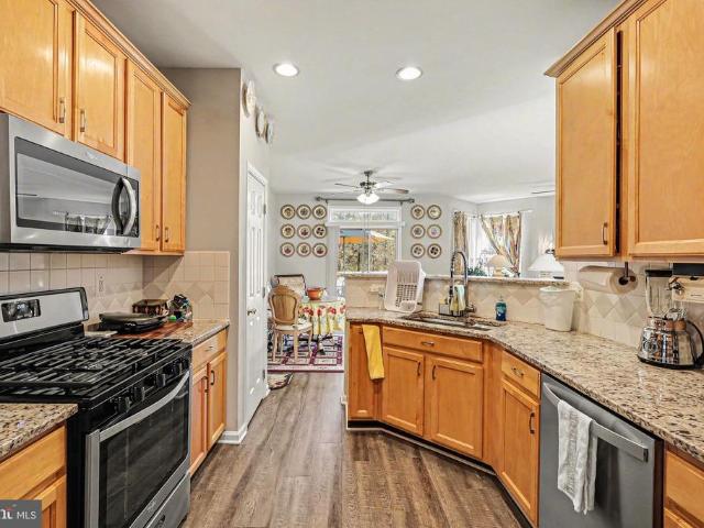 21512 Tamarack Ridge Square