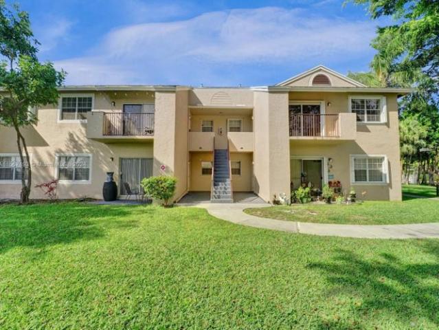 2151 NW 96th Terrace #15H, Pembroke Pines, FL 33024