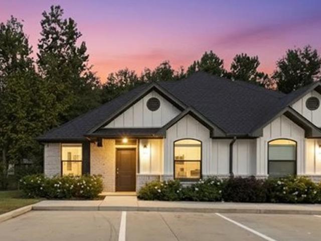 2151 E Grande Blvd, Tyler, TX 75703