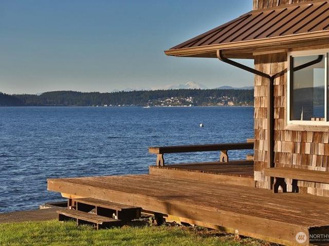 2151 Eastpoint Dr, Langley, WA 98260