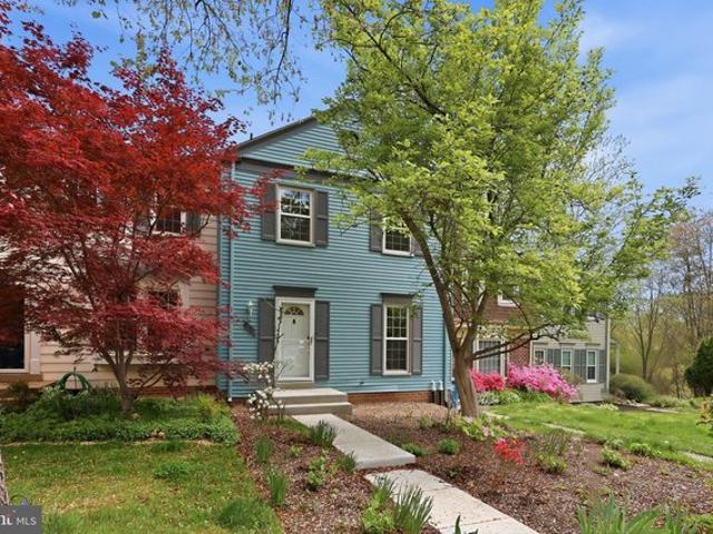 2151 Greenkeepers Ct, Reston, VA 20191