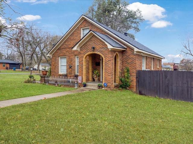 2151 Juanita Dr, Denison, TX 75020 | MLS #21128