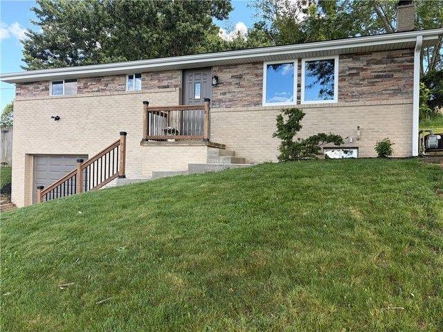 2151 The Cir, Washington, PA 15301