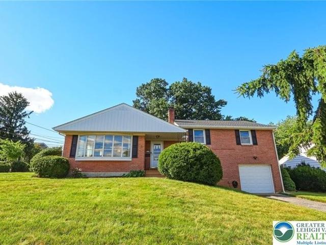 2151 W Fairview St, Allentown, PA 18104