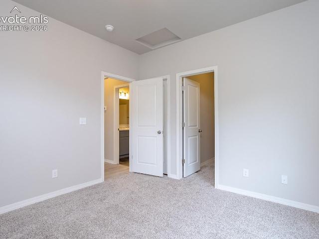 2152 Outfitters Grove