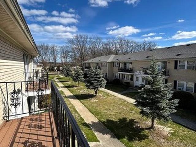 2152 Aldrin Rd, Ocean, NJ 07712
