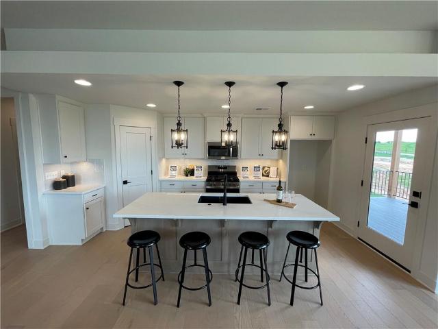 2152 Black Walnut Dr, Liberty, MO 64068 | MLS #2579