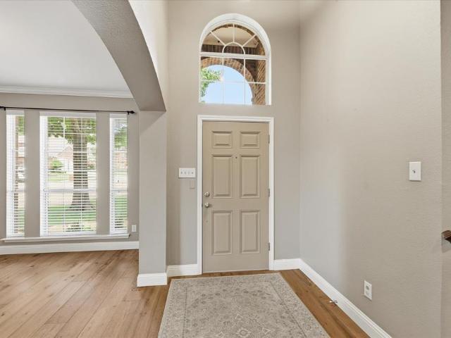 2152 Hemlock Lane