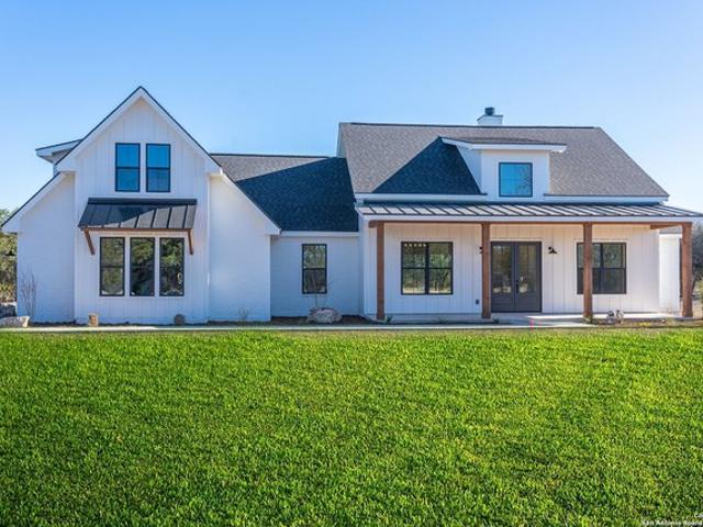 2152 Palomino Spgs, Bandera, TX 78003