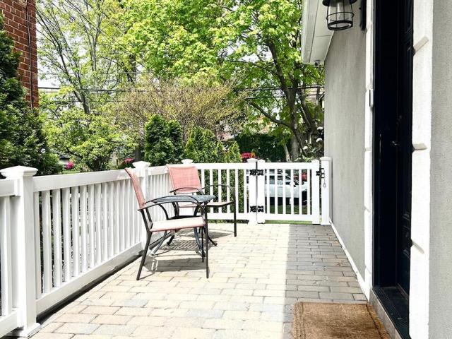 Apartment: MLS #992511