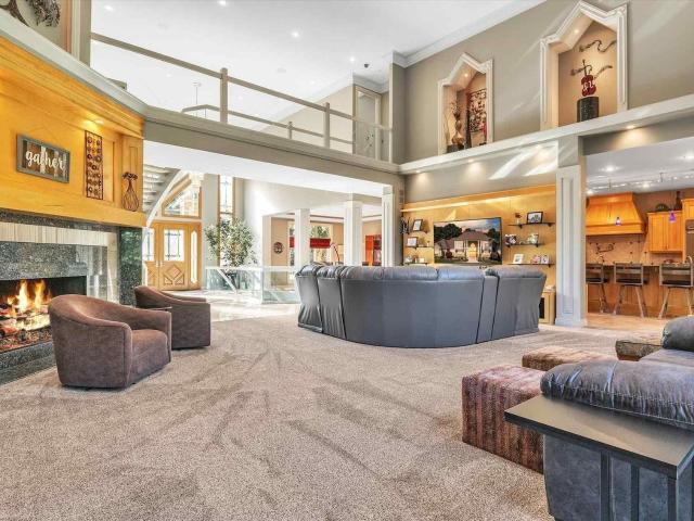 21533 Golden Maple Ct, South Bend, IN