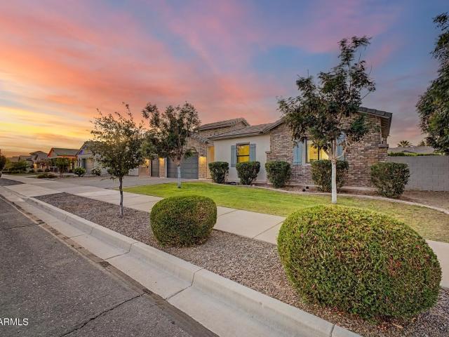 21530 E Russet Road