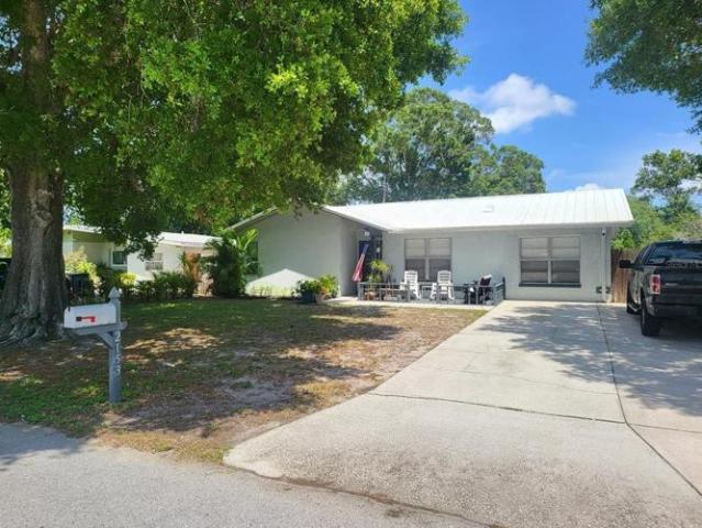 2153 Catalina Dr N, Clearwater, FL 33763